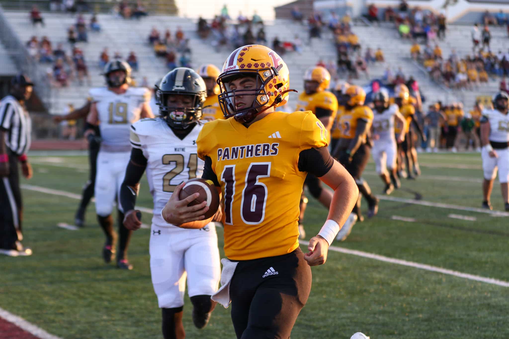 GAME OF THE WEEK: Perry football set to protect perfect region record ...