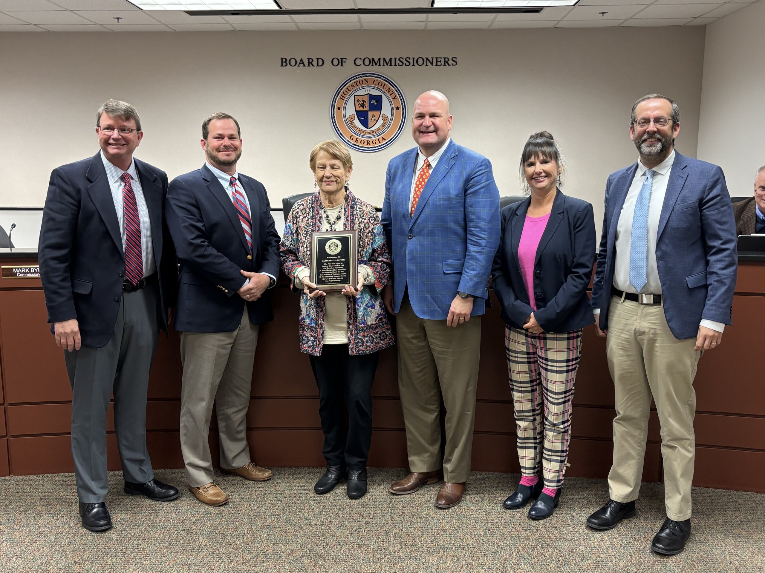 Commissioners learn from Detachment Commander, admire the career of ...