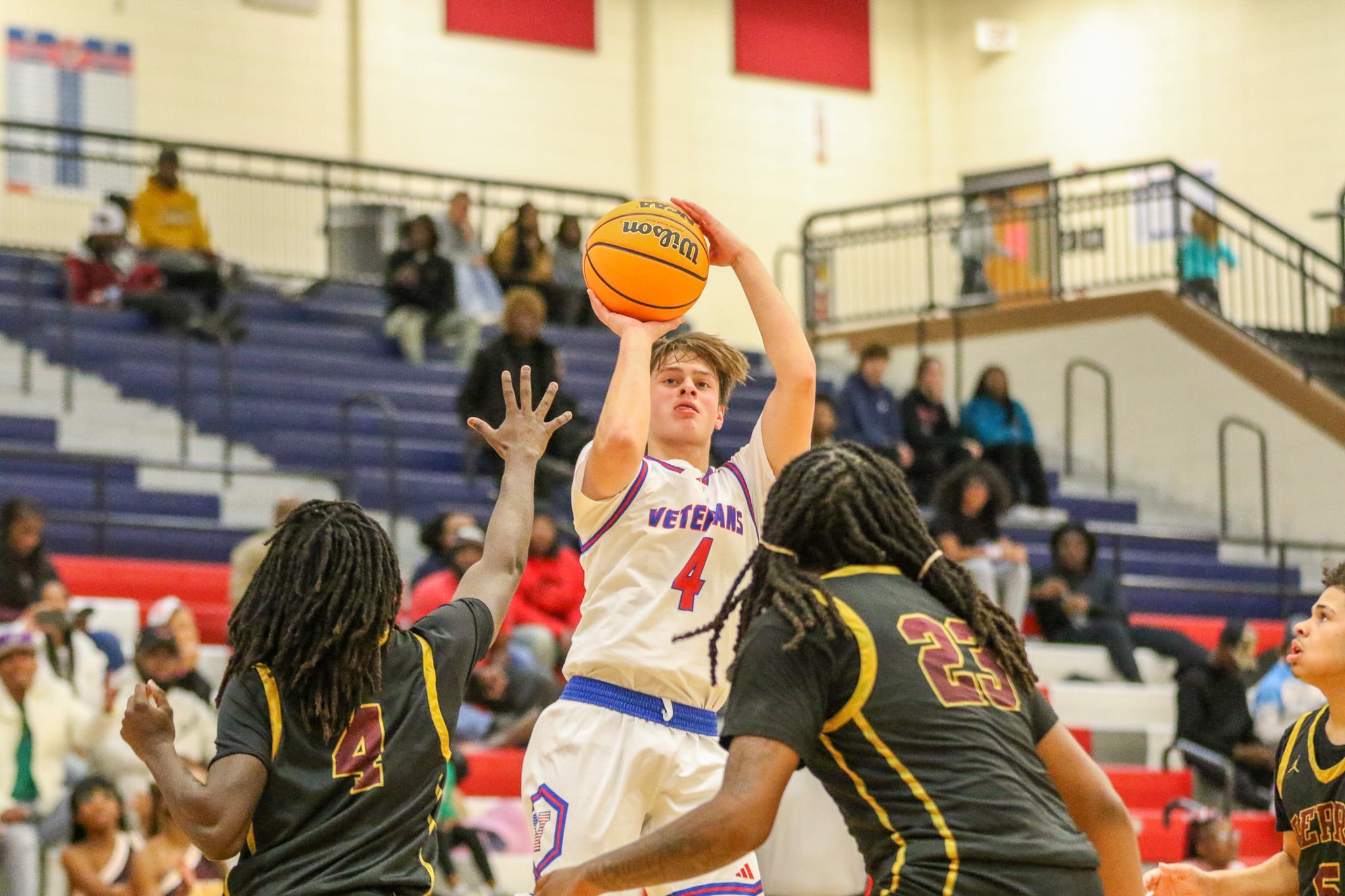 Veterans basketball hits their stride late to put away Perry – Houston ...