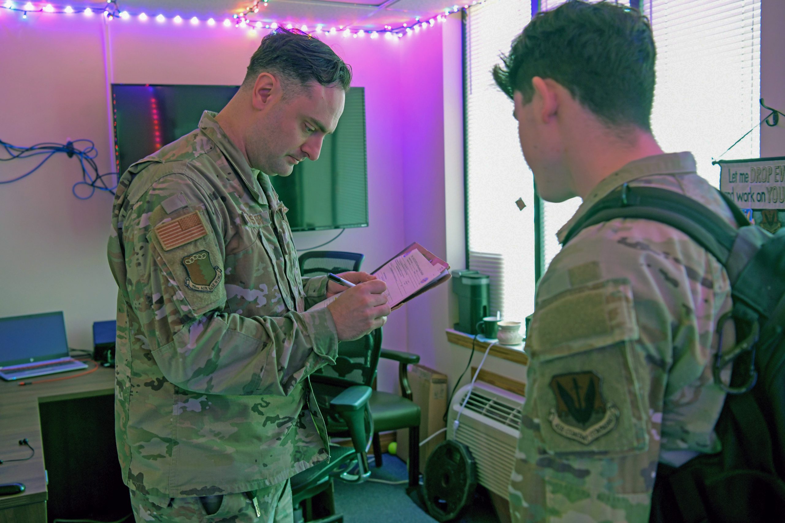 Diving into dorm life: Robins dorm leaders crucial to guiding young ...