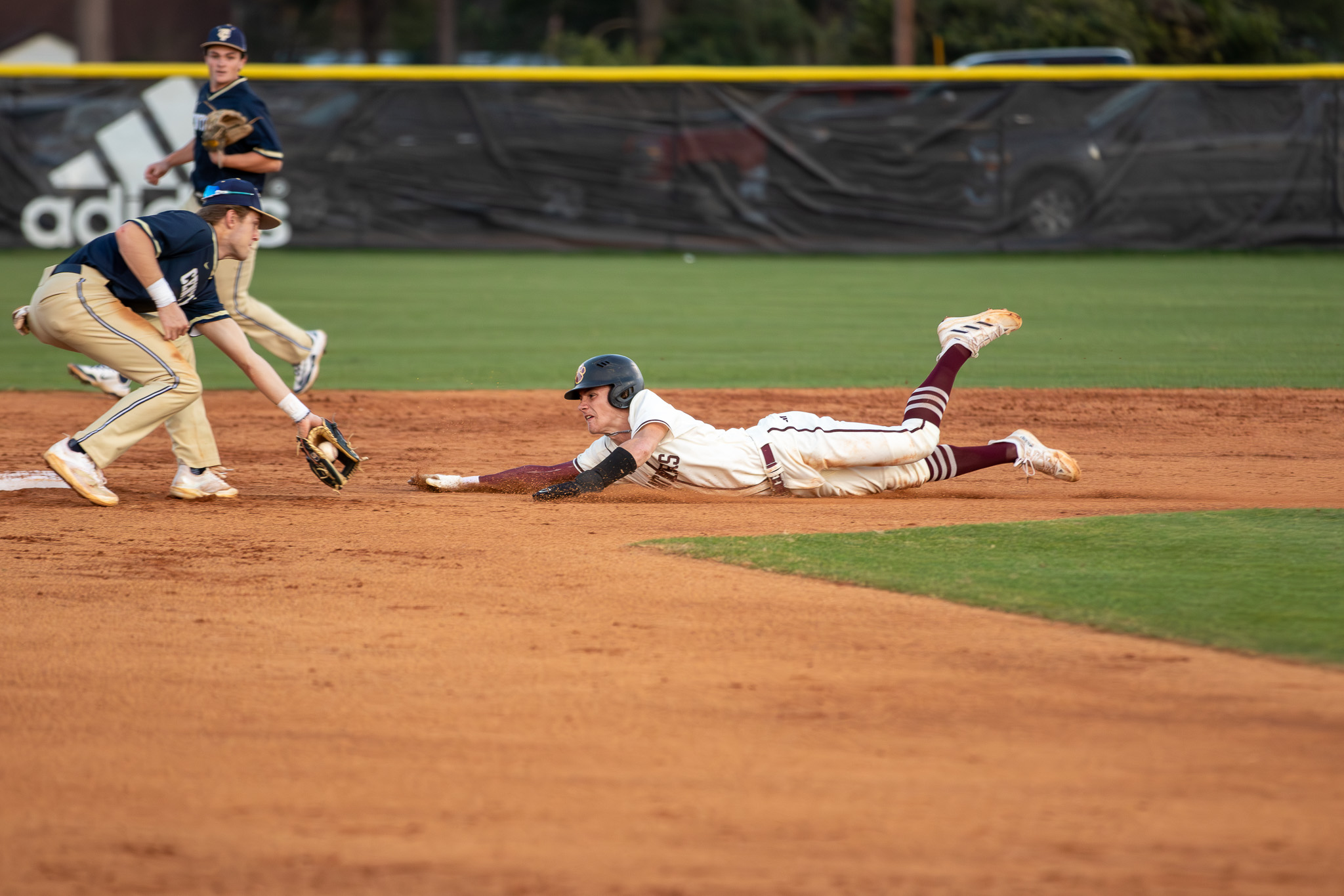 Baseball Roundup: Non-region slate wraps up for some as meat of ...