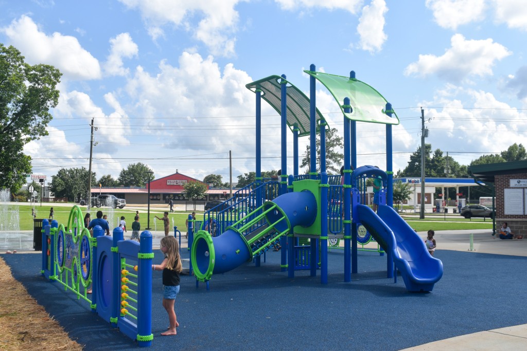 Center Park opens sensory-friendly playground for toddlers – Houston ...