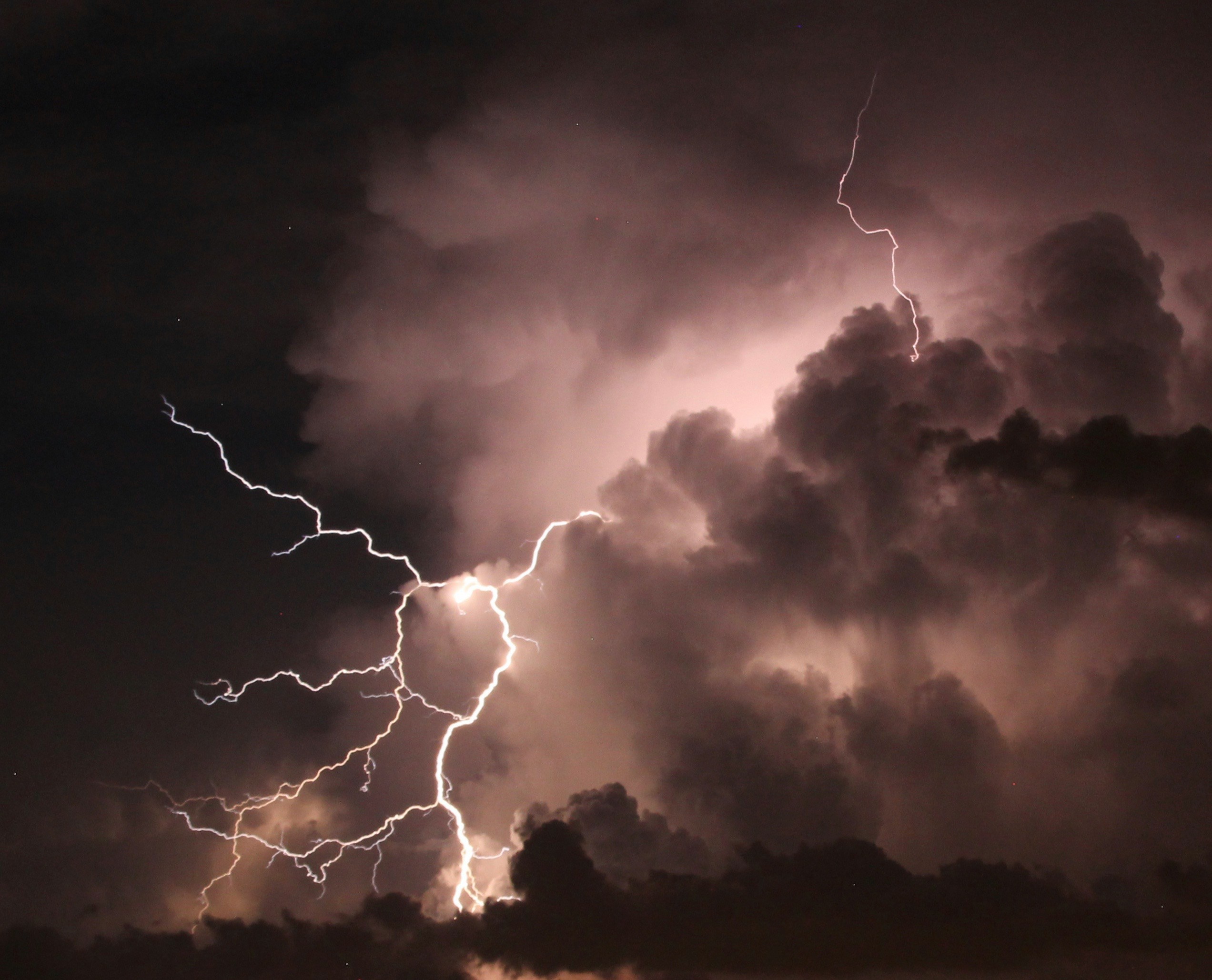 Stay lightning safe during summer storms – Houston Home Journal